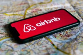 Νέοι κανονισμοί για Airbnb: Τι αλλάζει και τι απαιτείται για κάθε ...